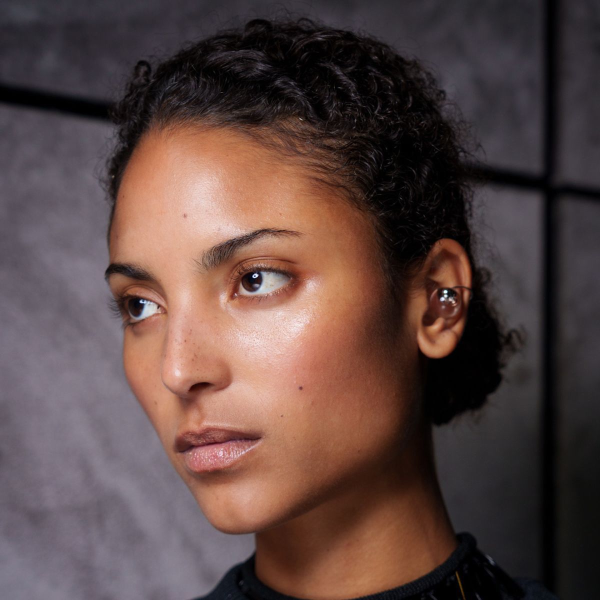 Can Skincare Really Lift Your Skin? The Experts Weigh…