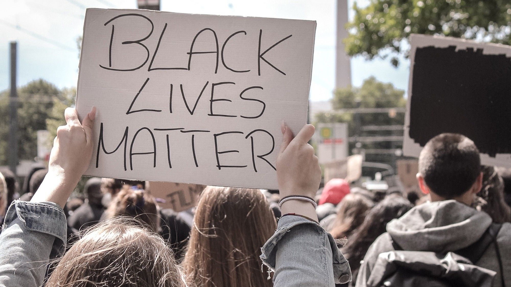 AI Racism Exposed: Anger Erupts as Deepfakes Being…