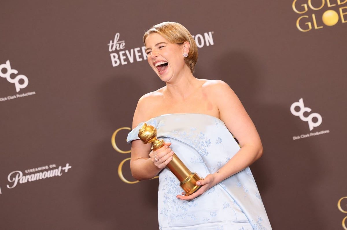 Jessie Buckley: Who is the Golden Globe winner's…
