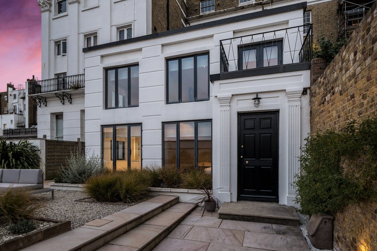 Brighton townhouse for sale with secret tunnel that…