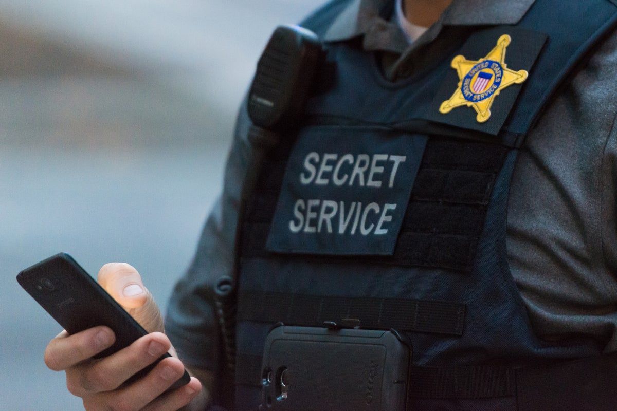 Secret Service agent assigned to JD Vance put on leave…