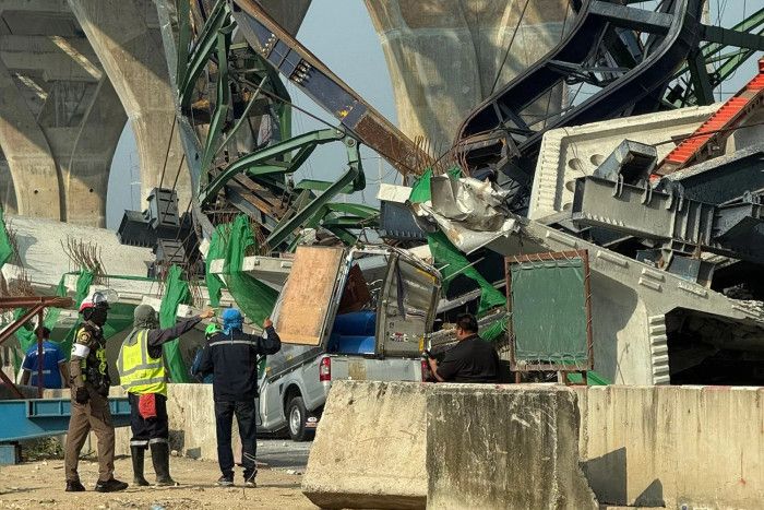Rama II Road crane collapse kills two