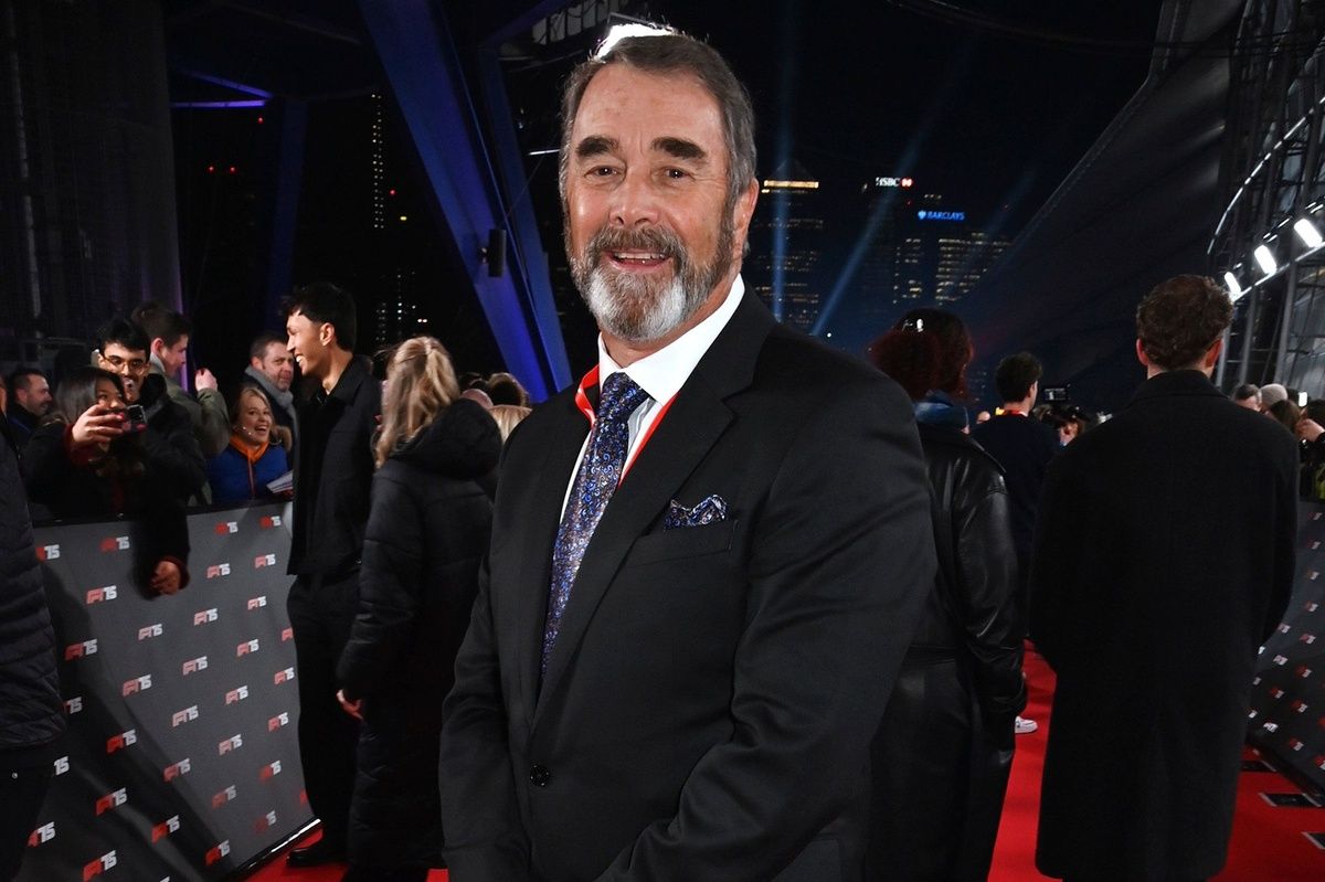 Nigel Mansell’s signed Williams helmet and IndyCar…