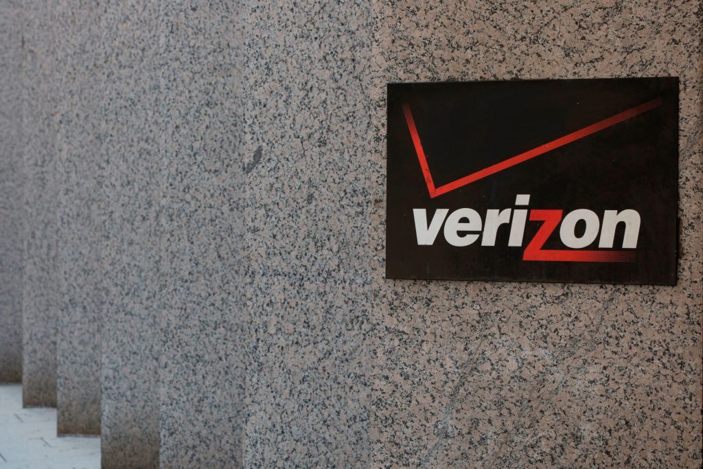 Verizon Confirms Widespread Outage, Engineers Working…