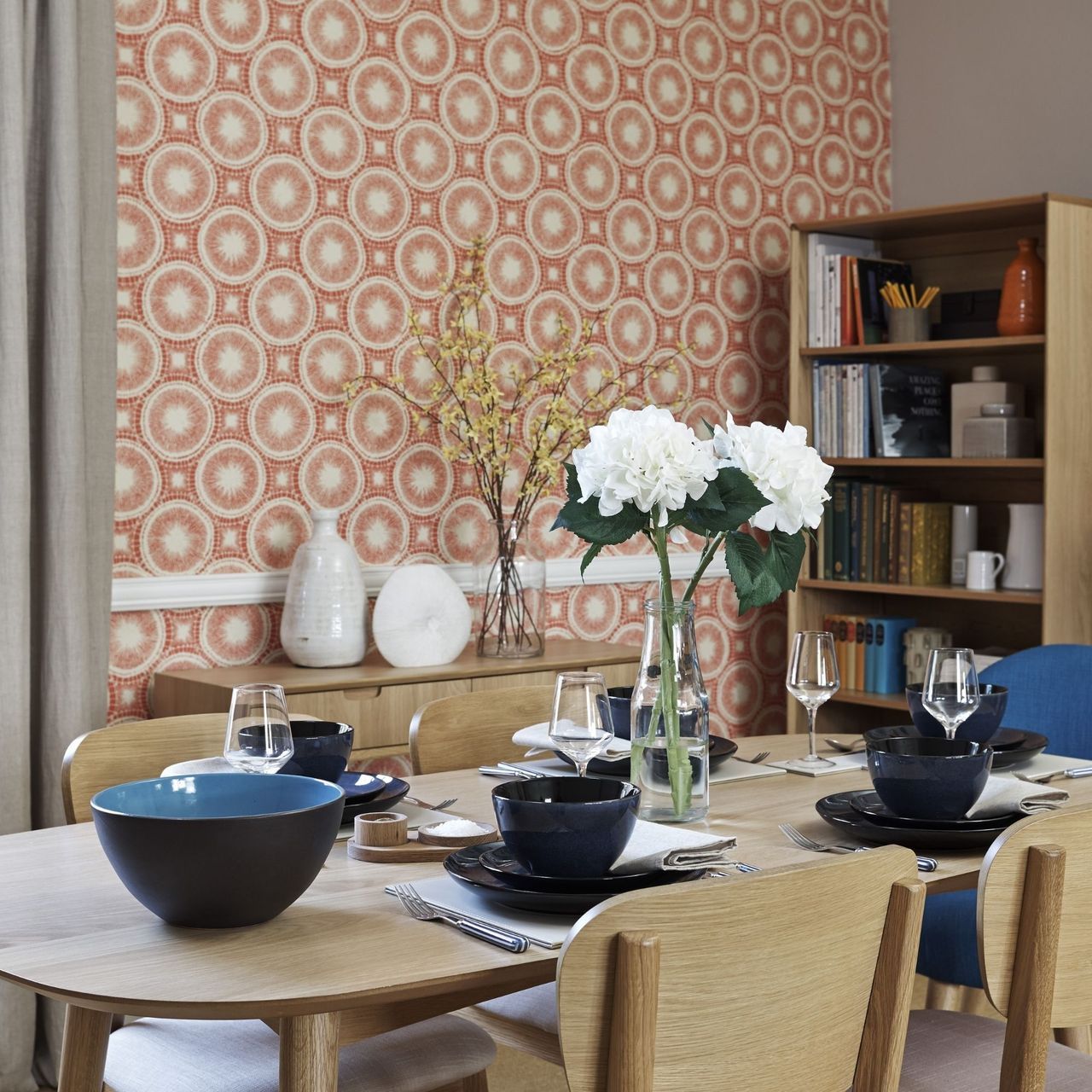 It’s official, retro wallpaper is cool again – here’s…