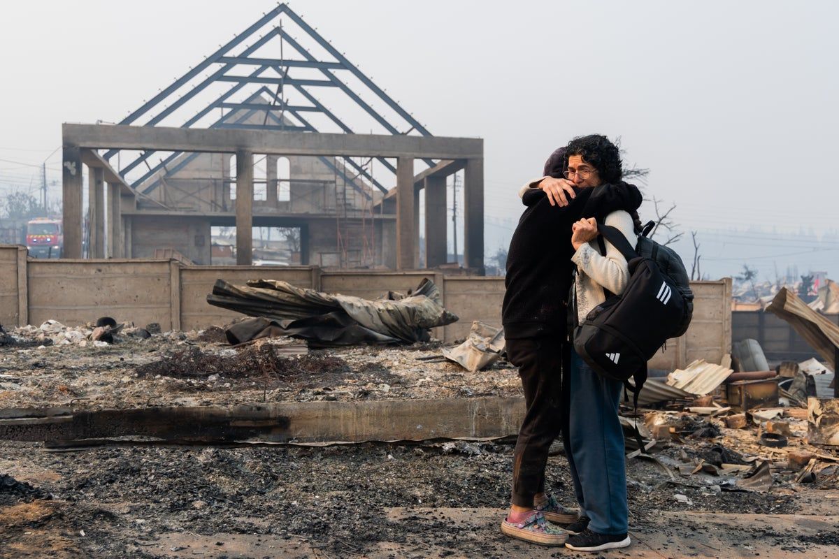 Chile fights wildfires that killed 19 and left 1,500…