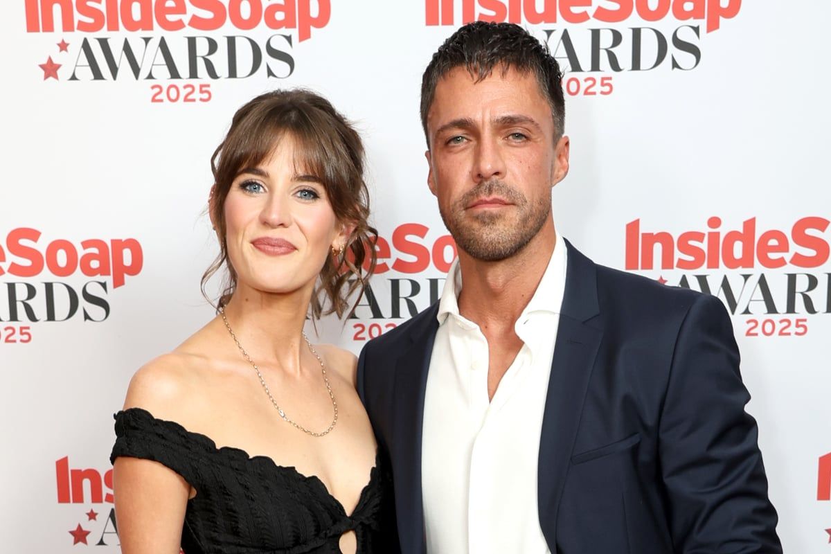 Casualty stars Olly Rix and Anna Chell confirm…