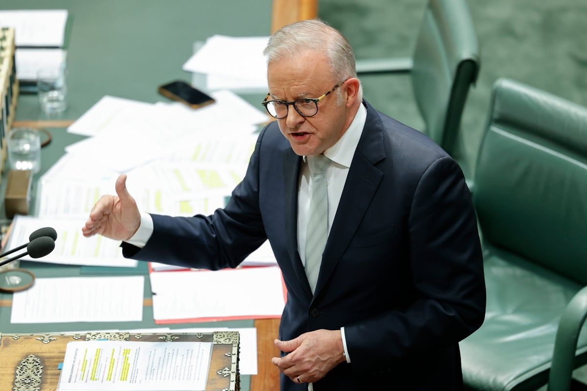 Australia PM hails ‘unity and urgency’ as parliament…