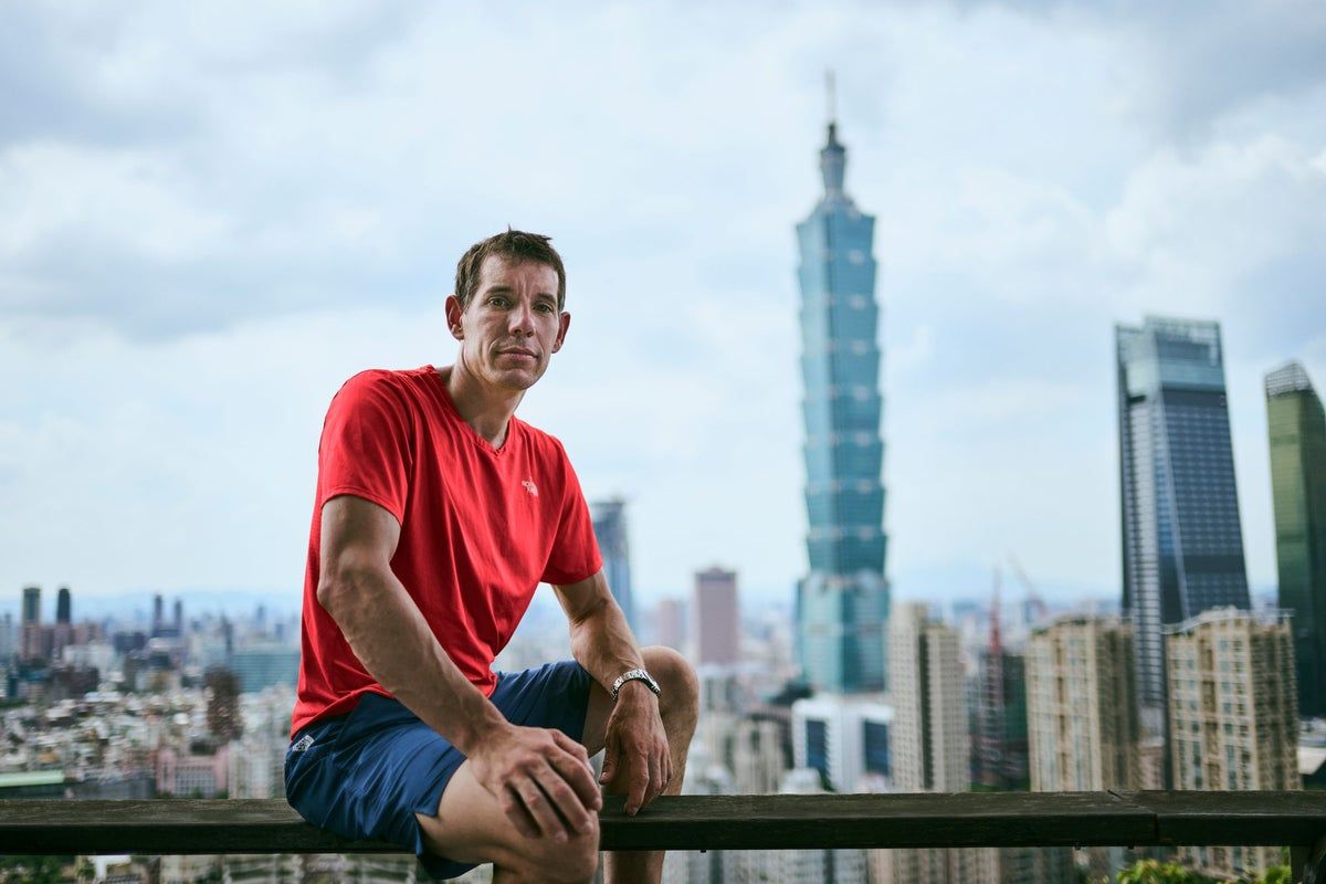 Alex Honnold explains what would happen if he falls…