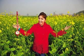 The rise of a brave singer