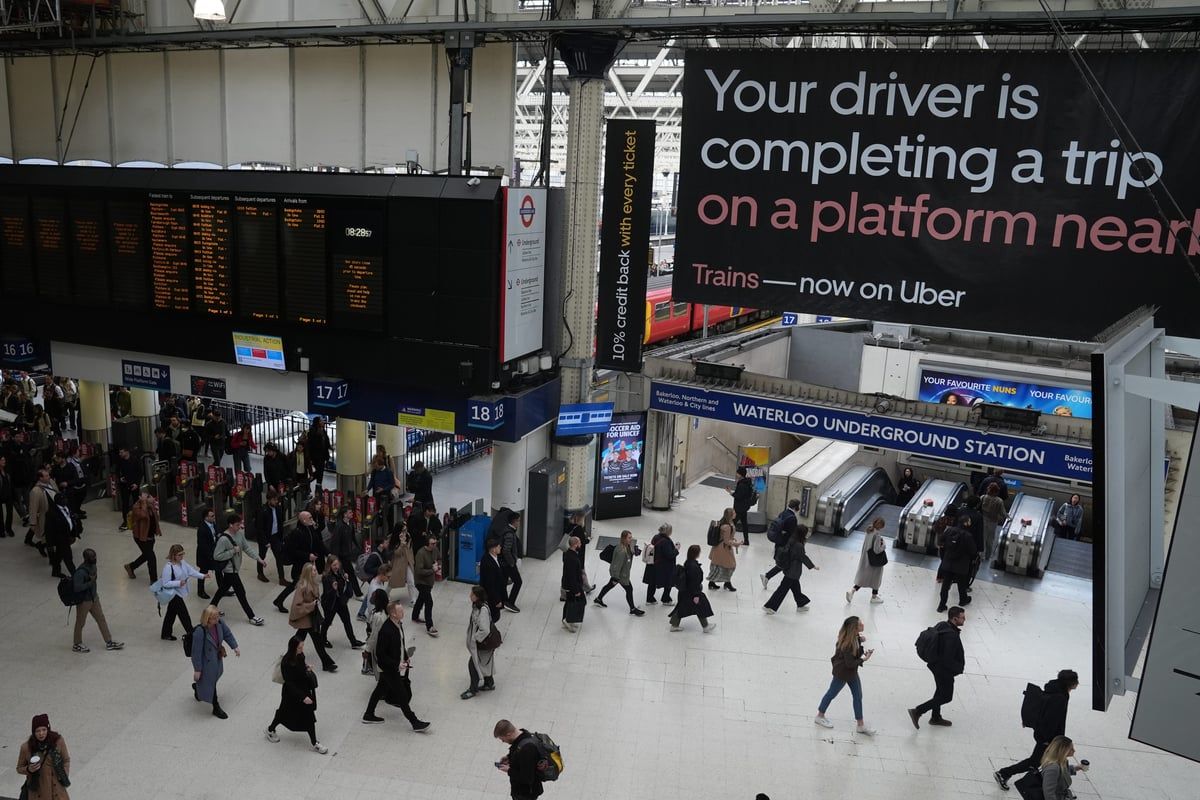 Travel disruption at London Waterloo as weekend…