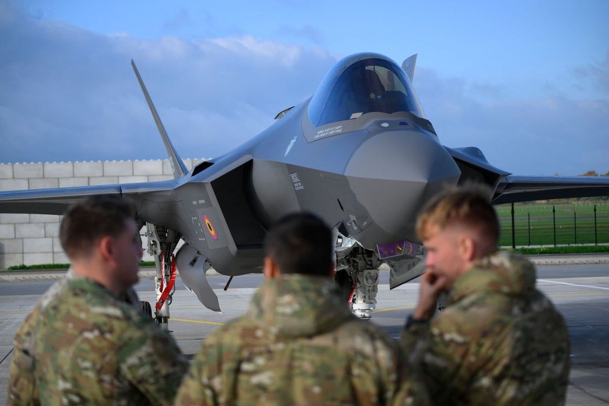 US warns they will send fighter jets into Canadian…