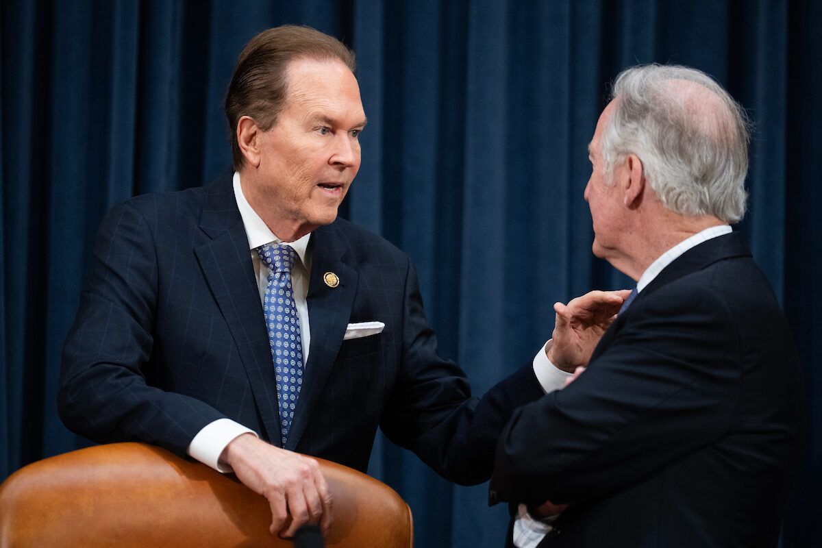 Florida Rep. Vern Buchanan announces retirement after…