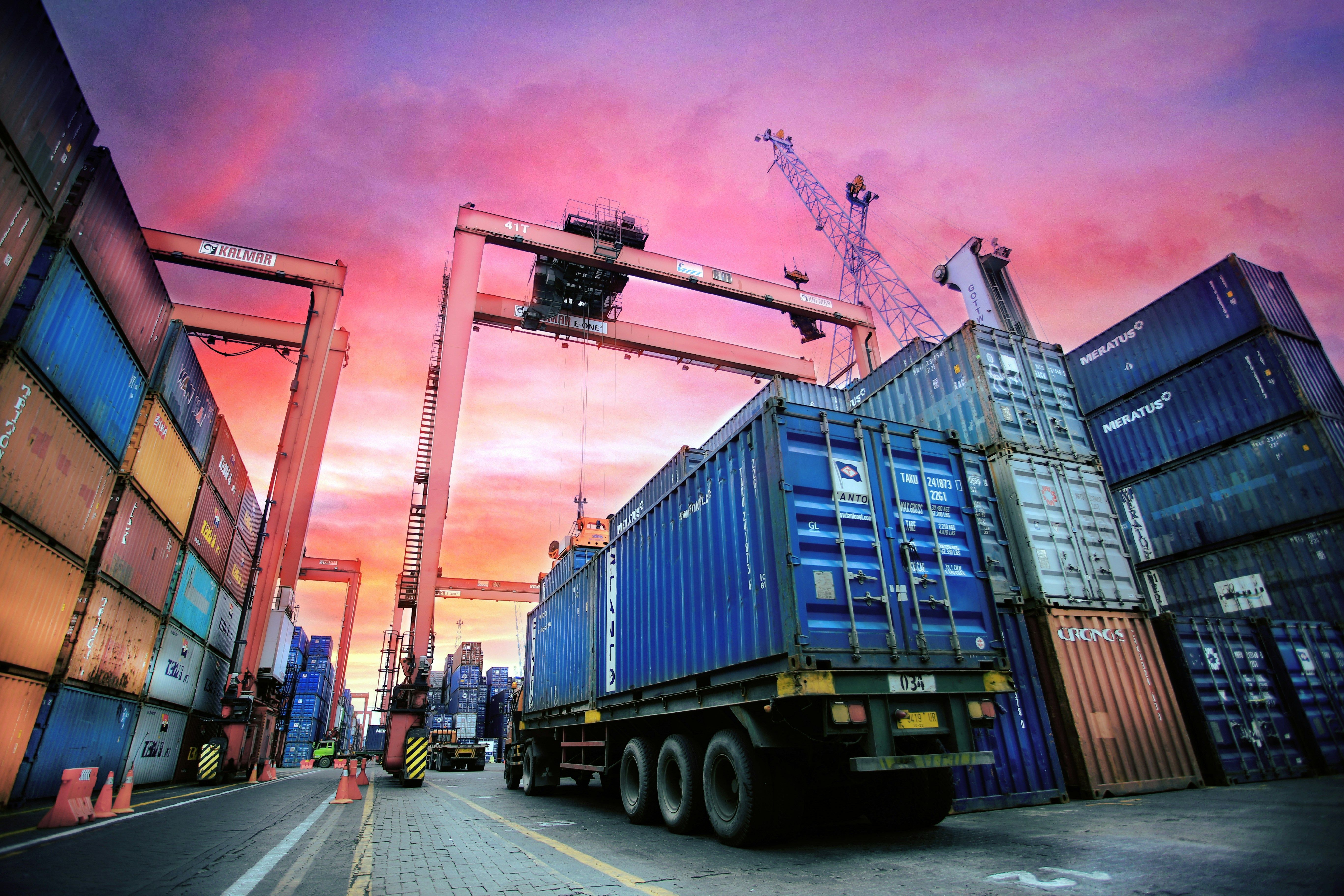 Container Chassis Explained: What They Are and When…