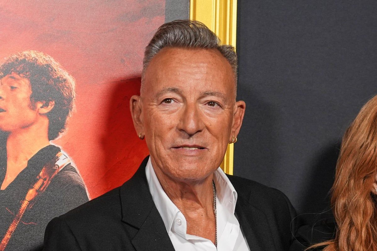 Bruce Springsteen takes aim at Trump in new song…
