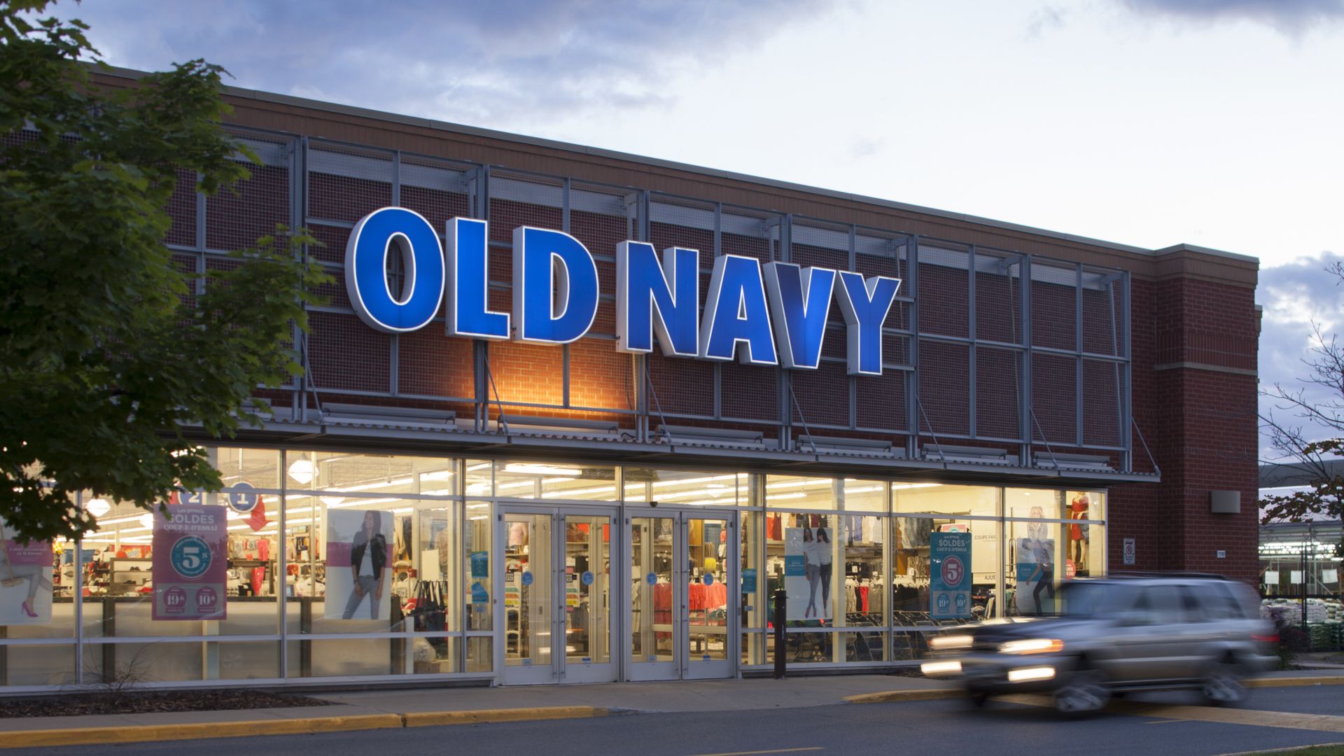 7 Old Navy Products That Have the Fewest Customer…