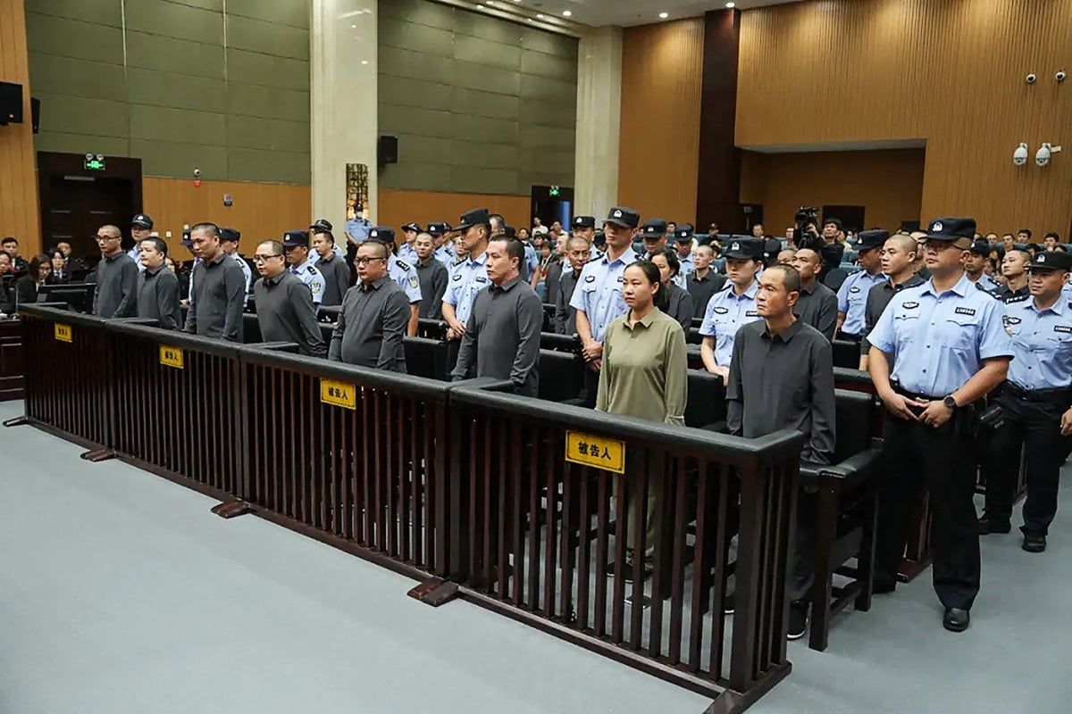 China executes four members of mafia family involved…