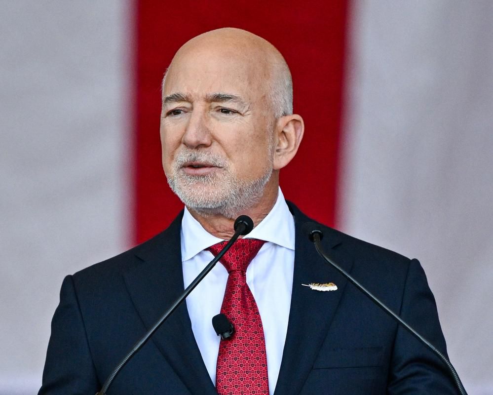 Washington Post owner Jeff Bezos stays silent as…