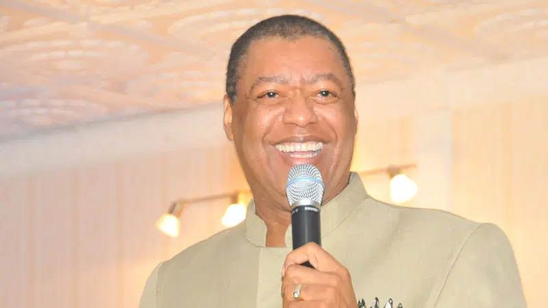 Ron Kenoly Dies at 81 Leaving a Global Legacy of…