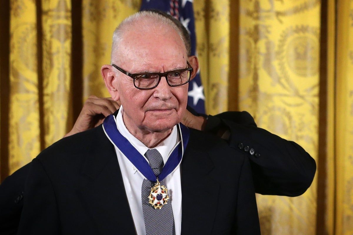 Longtime Indiana Rep. Lee Hamilton, leader of Sept. 11…