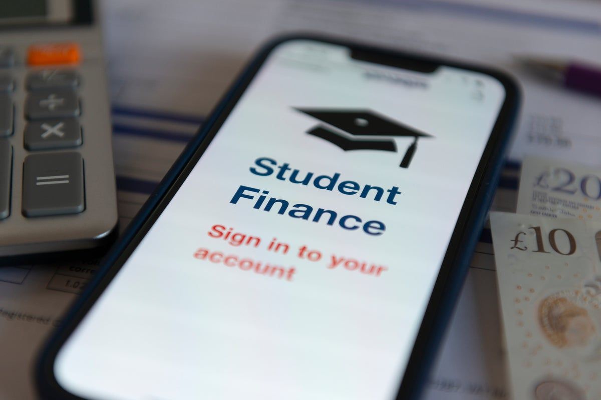 ‘Doomed’ student loan system could be replaced by…