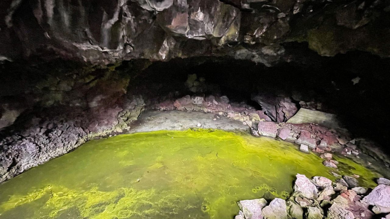 Bandera Volcano Ice Cave: The weird lava tube in New…