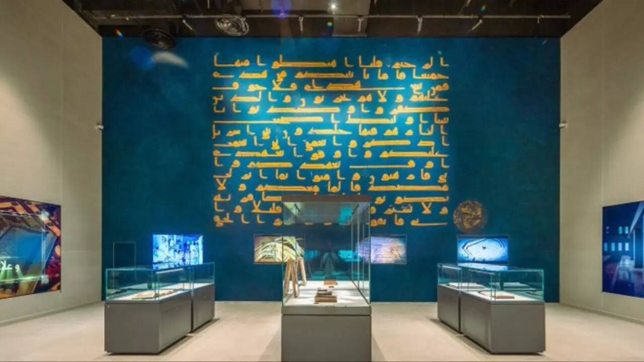 Mecca museum unveils legendary Blue Quran: Viral…