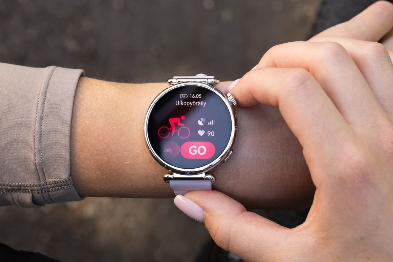 Move over, Apple and Samsung – this Huawei smartwatch…