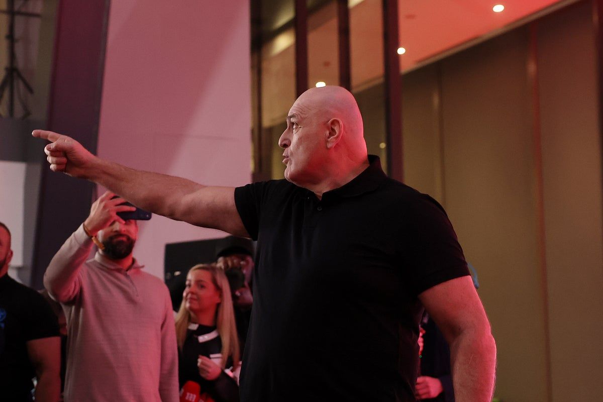 Carl Froch gives John Fury ultimatum after tirade at…