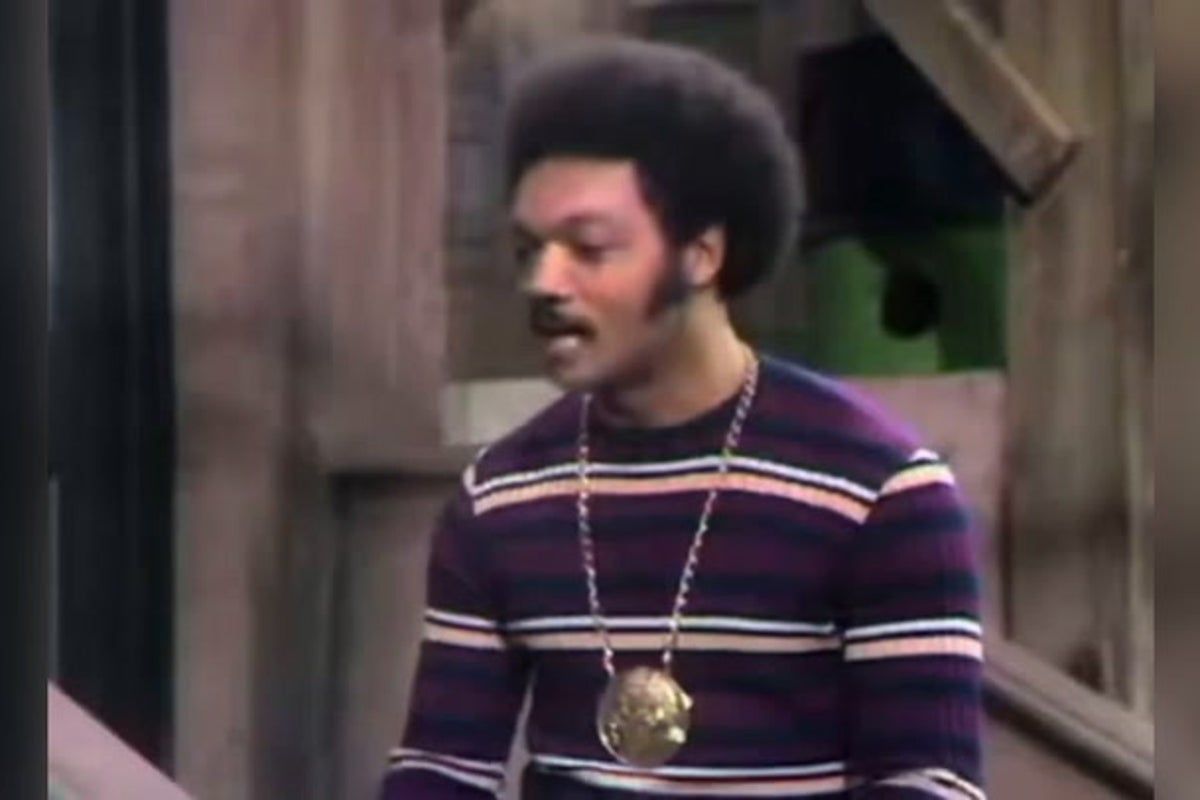 Jesse Jackson inspires children with rousing poem on…