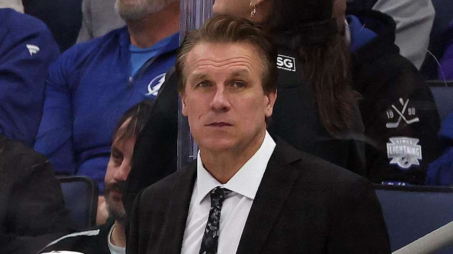 Sports Illustrated - Kings Fire Coach Jim Hiller…