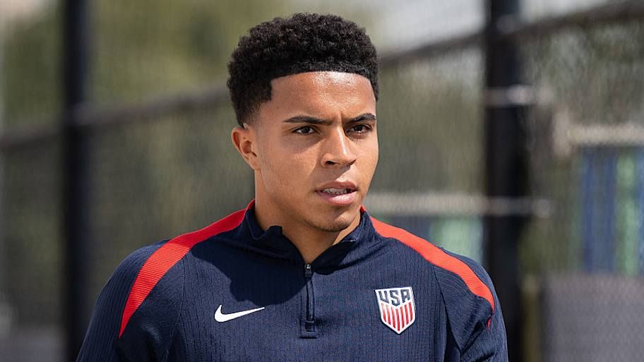 Sports Illustrated - ‘Torn’—USMNT Gem Considering…