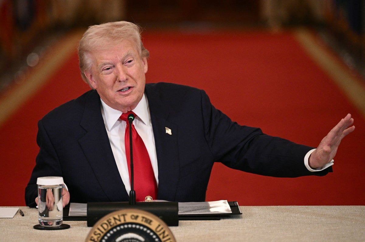 Trump lashes out at Fox News reporter for asking…