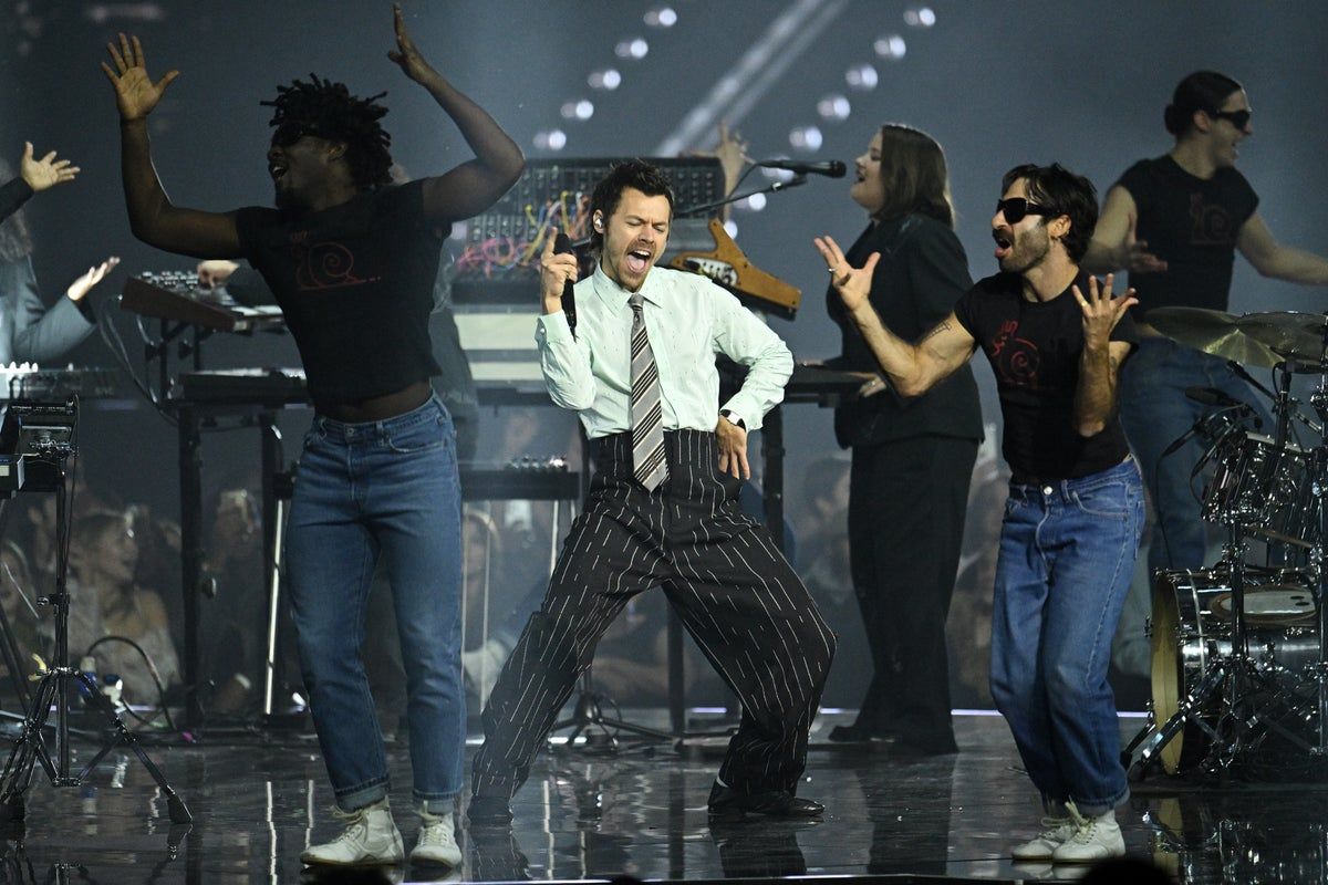 Harry Styles scores second UK singles and album chart…