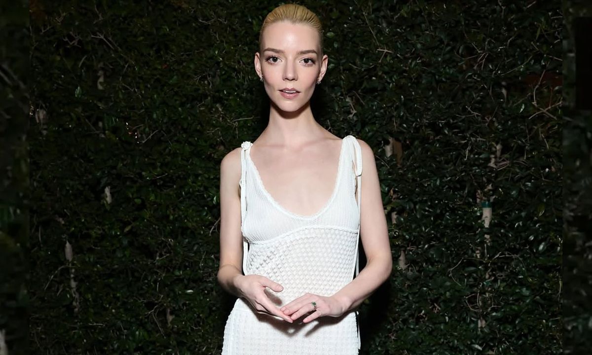 5 Photos of Anya Taylor-Joy: Fans Call Her Pre-Oscars…