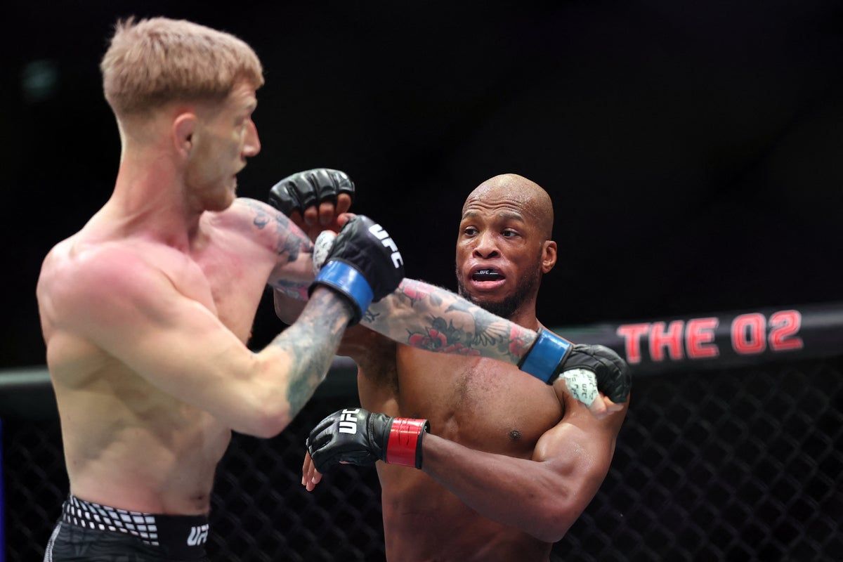 Joe Rogan reacts to ‘MVP’ vs Sam Patterson at UFC…