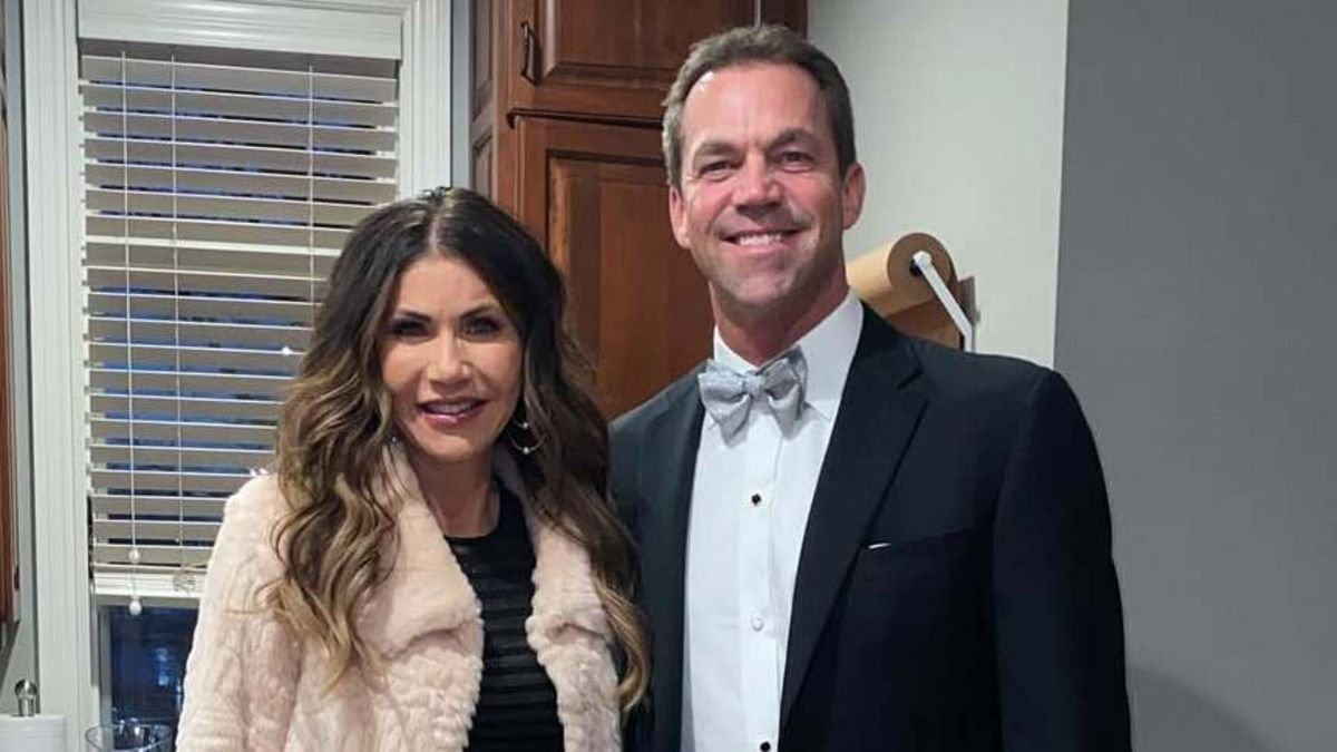 10 Photos of Kristi Noem and Bryon Noem: How They Met…