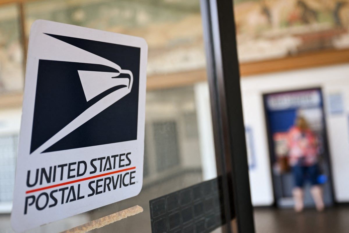 USPS reaches tentative deal with Amazon to deliver 1…