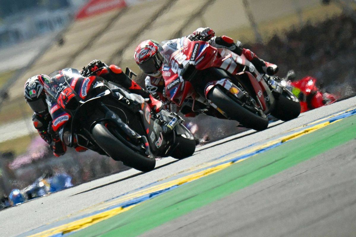 Ducati riders pinpoint Aprilia’s key MotoGP advantages…