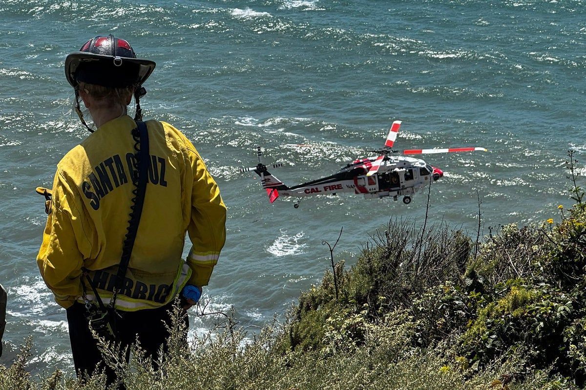 Driver dies after car plunges 500ft from Highway 1…