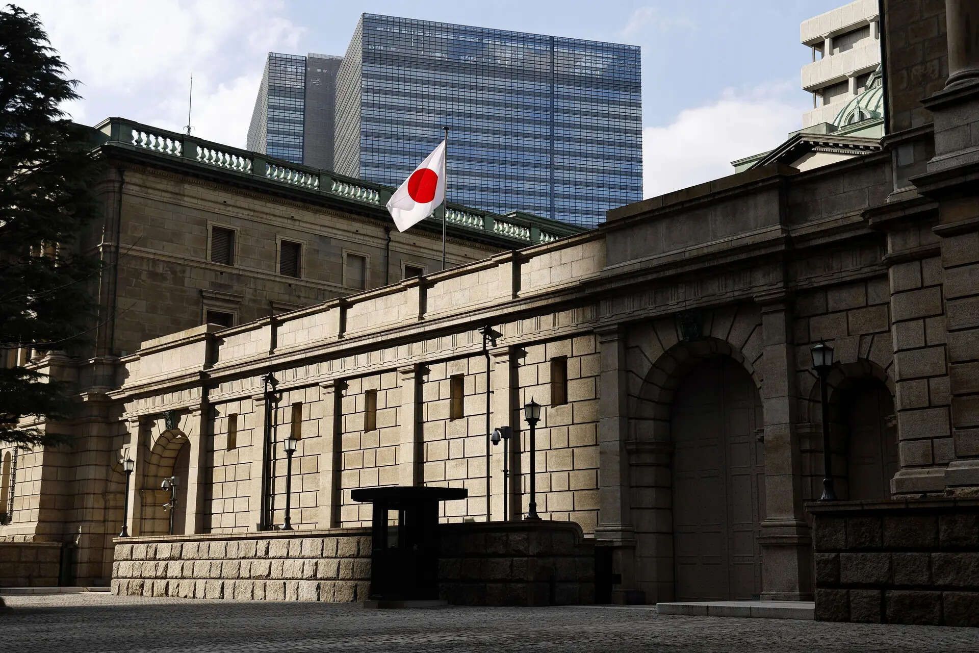 Global Market: Japan inflation slows sharply, but…
