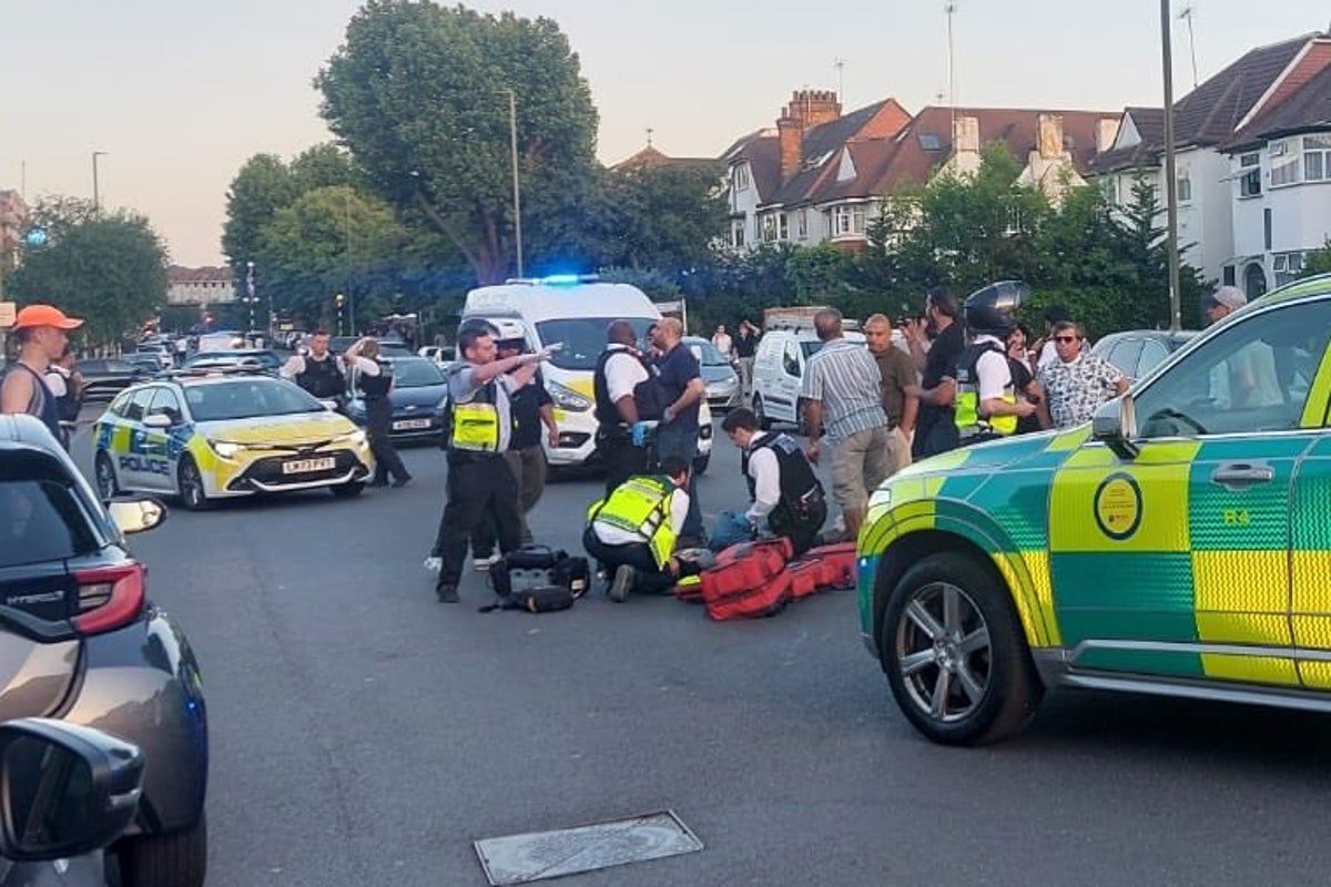 Man arrested after pedestrian hit by car in Golders…