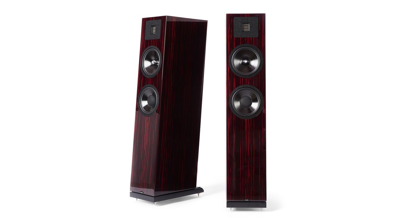 Neat adds a small-but-powerful pair of floorstanders…
