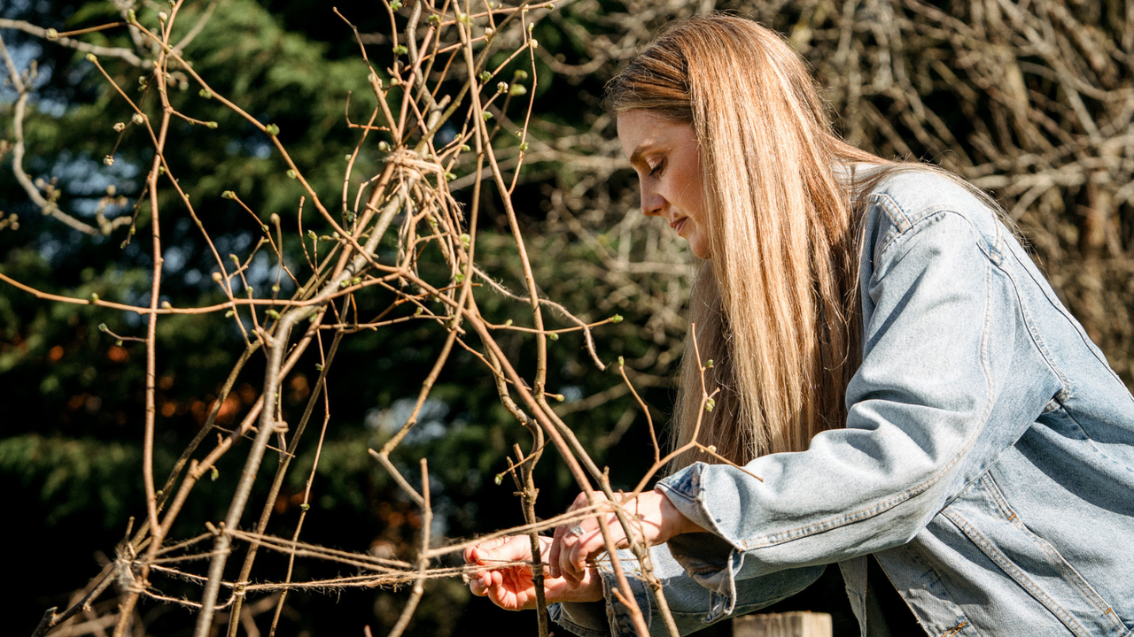 Petals & Roots: How to Make A Sweet Pea Wigwam – For A…