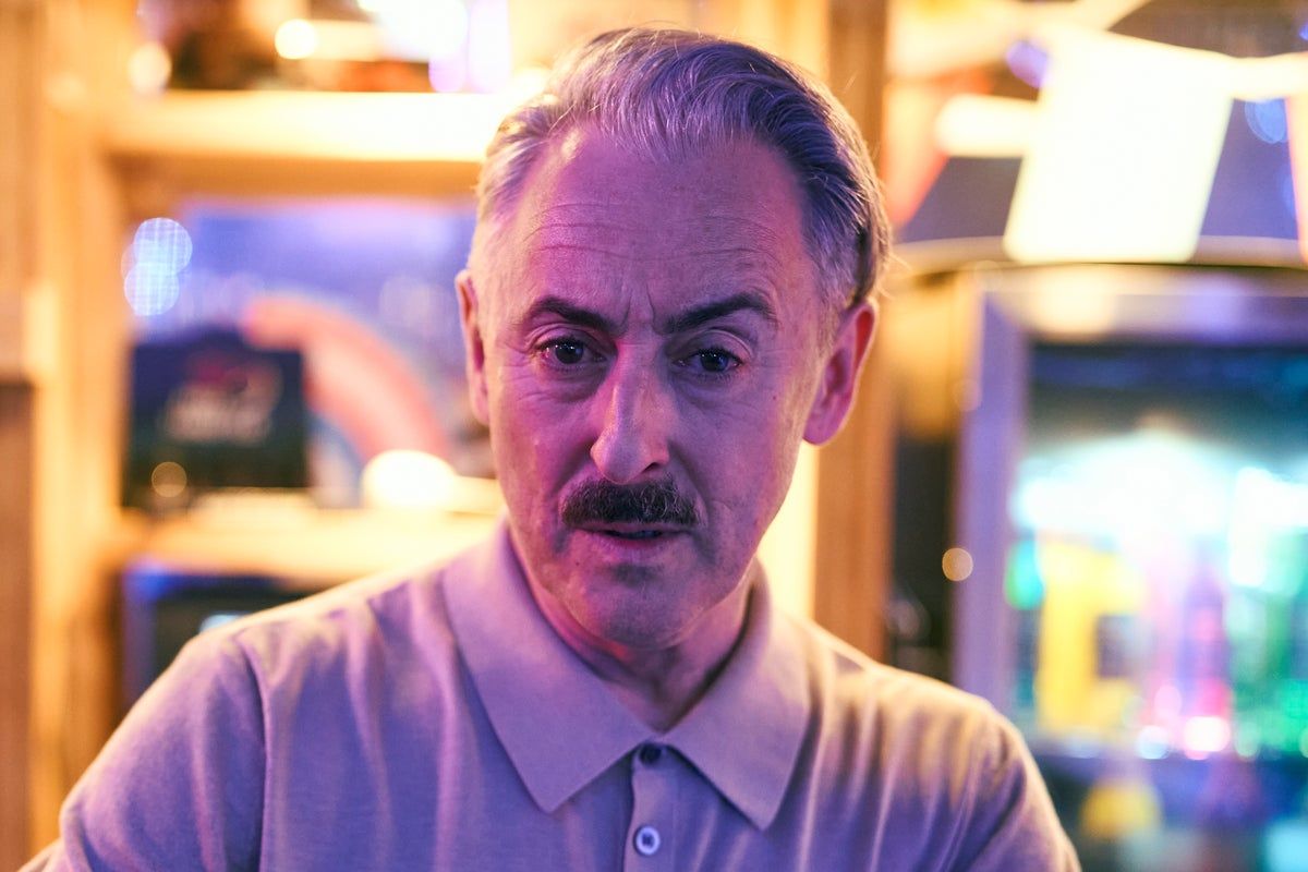 Tip Toe review – Alan Cumming is extraordinary in this…