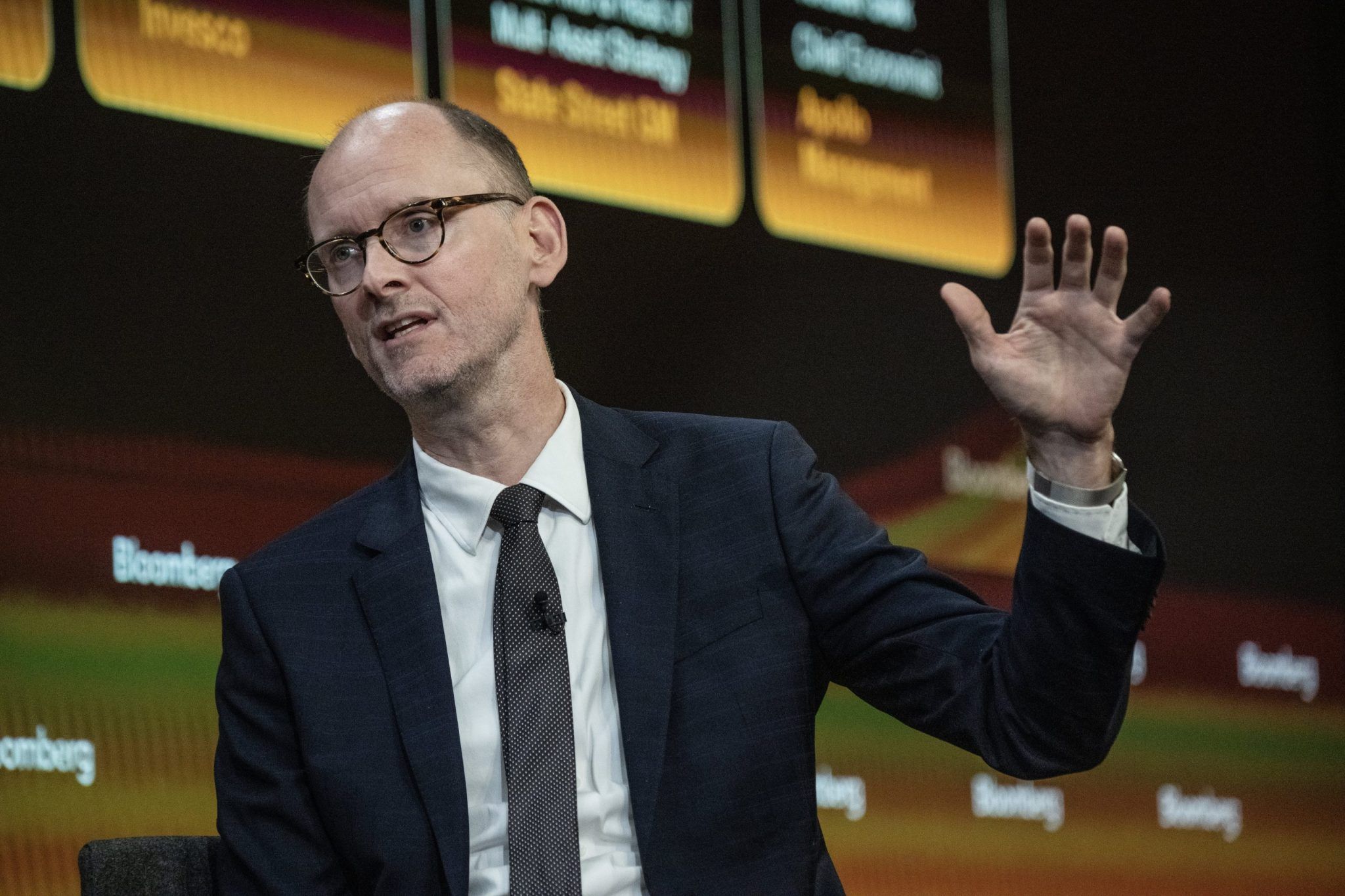 Apollo chief economist says there's ‘zero evidence’ AI…