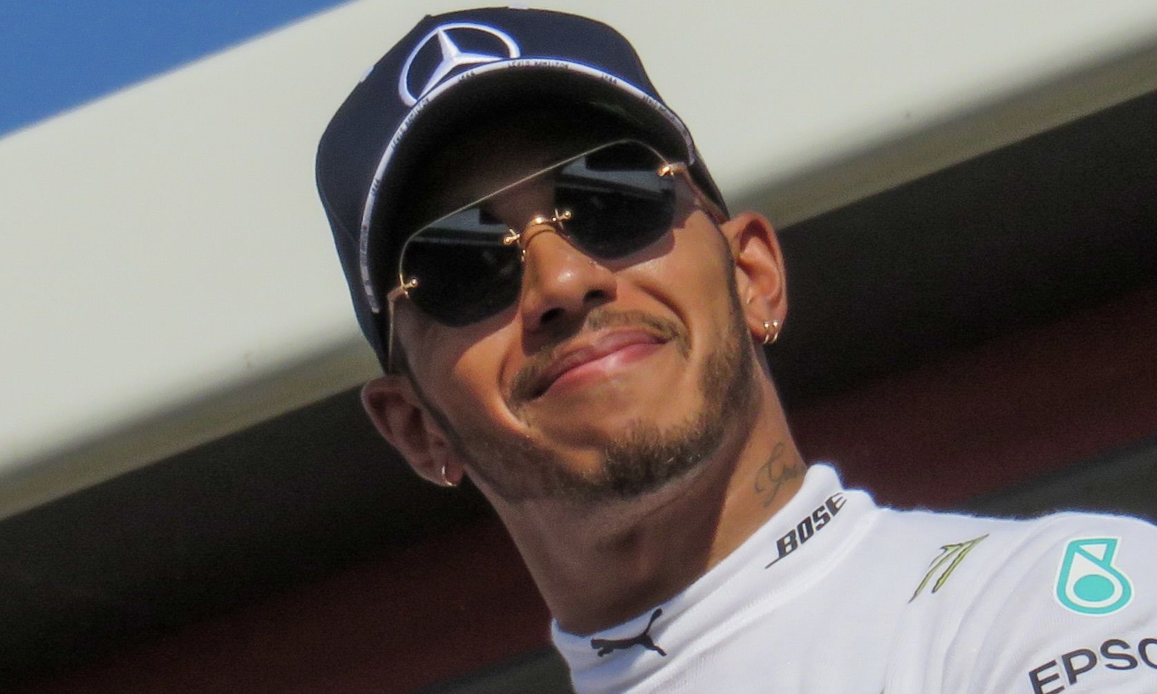 Lewis Hamilton Shock: F1 Star Captures Kim…