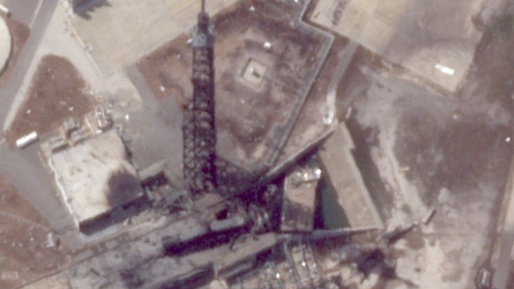 Rocket goes boom, satellite cameras zoom: Explosive…