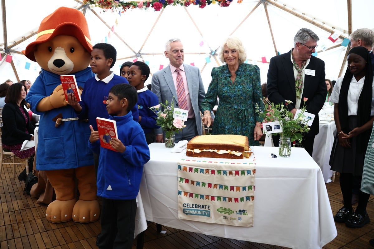 Queen joins celebrations at British Library to mark…