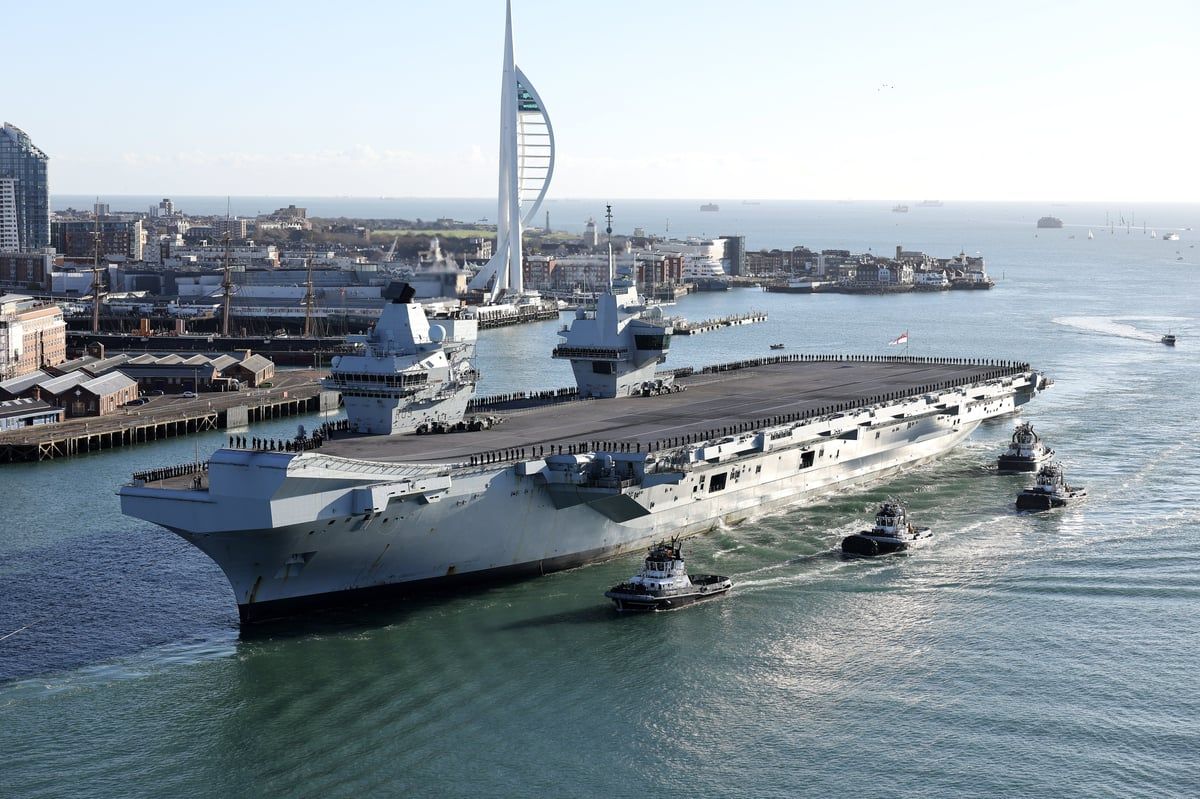 Britain's £3.5bn warship HMS Prince of Wales breaks…